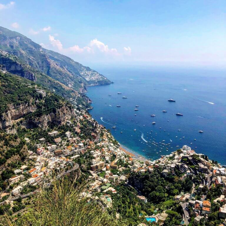 Zondagse ontdekkingen in Seiano, de eretribune van Napels